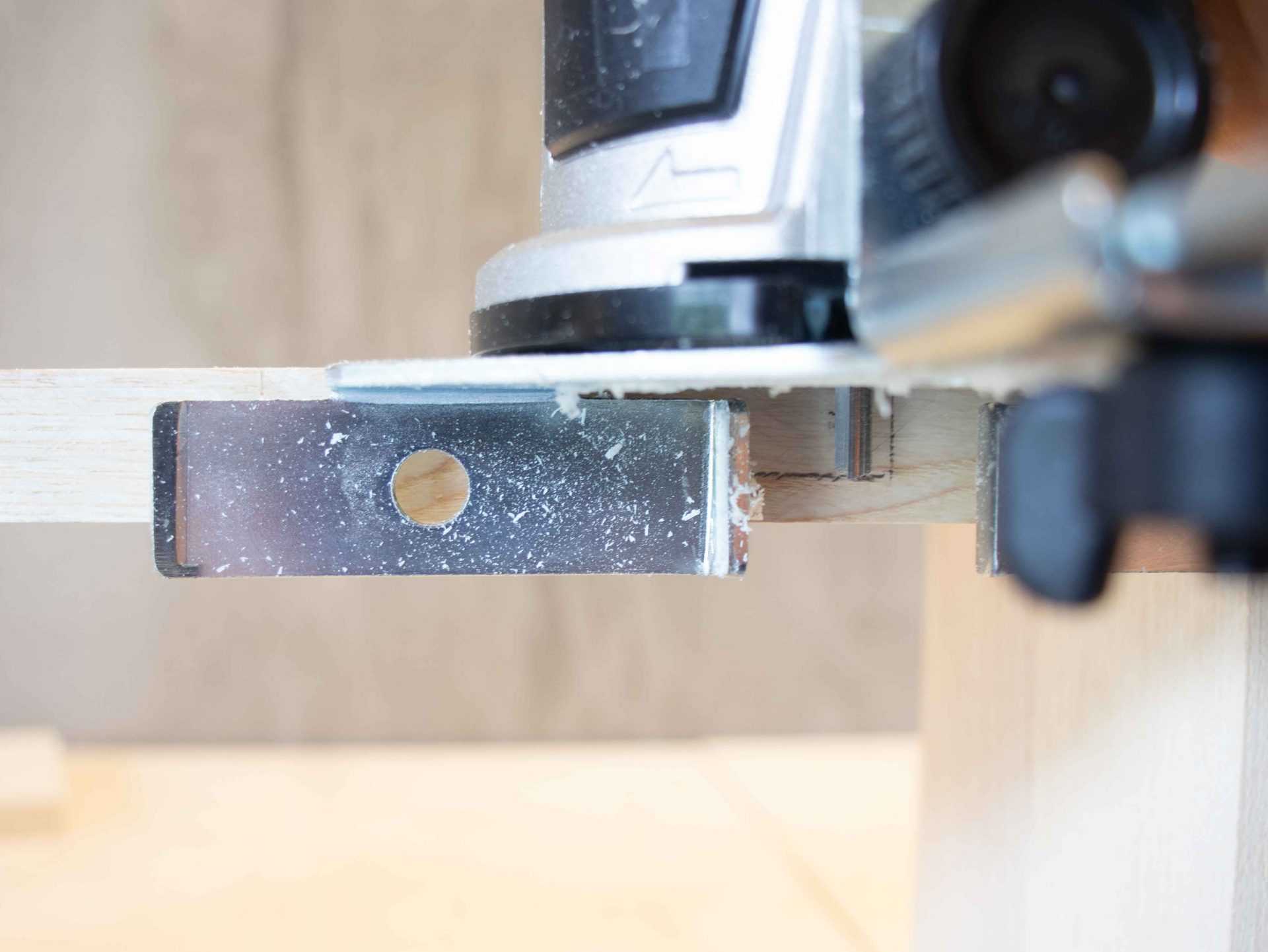 Paneel aus Holz selber bauen + Kleinen Flur gestalten