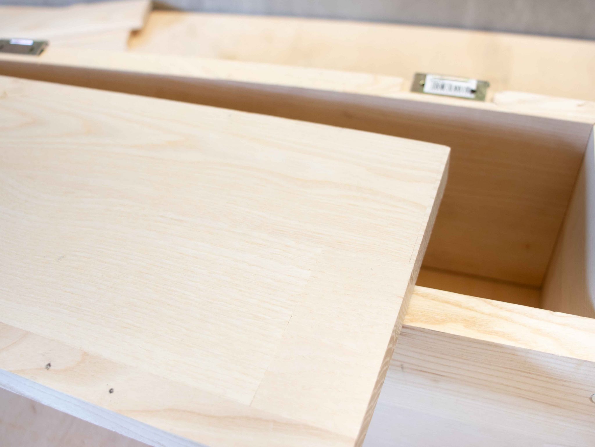 Paneel aus Holz selber bauen + Kleinen Flur gestalten