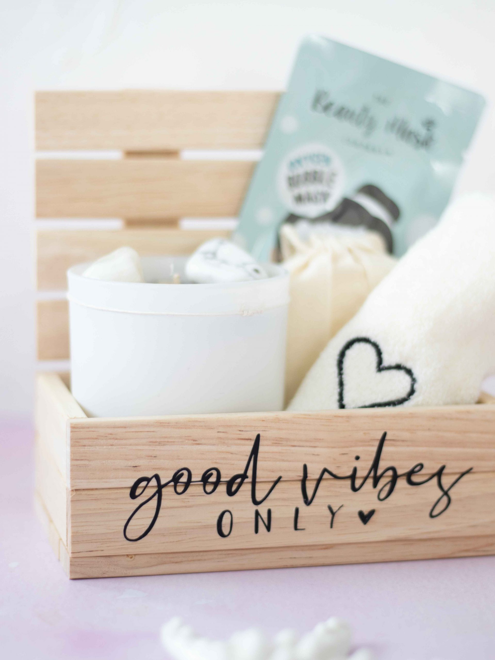 Geschenkidee: Wellnesskorb aus Holzklötzchen